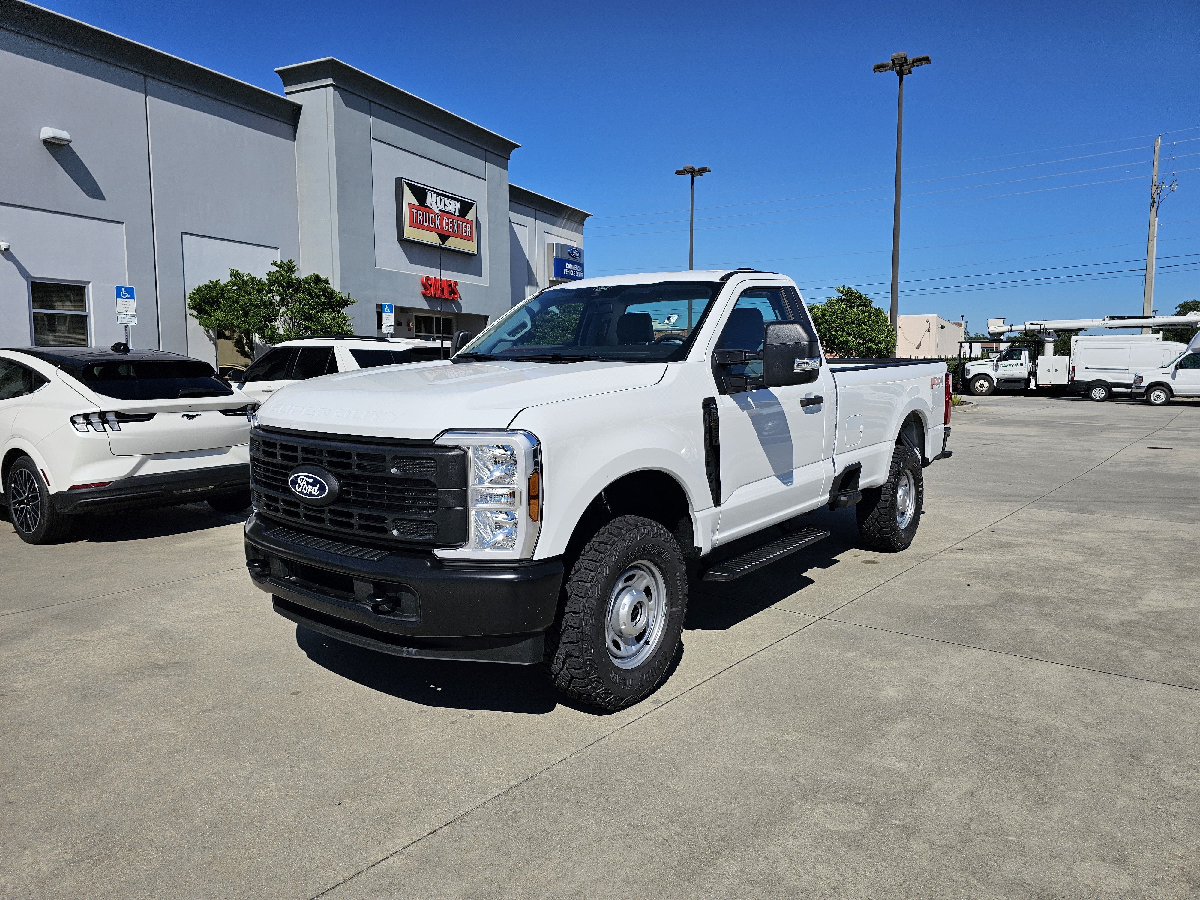 2027 Ford F-250 XL 4WD Regular Cab 8' Box - 1FTBF2BN5VEC57385 - Orlando, FL